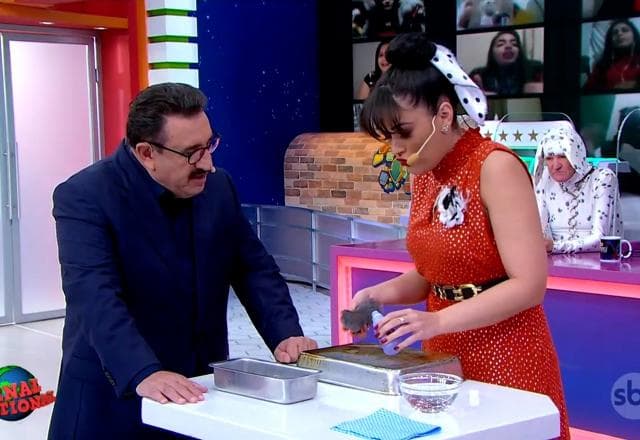 Milene Pavorô dá dica útil para o dia a dia na cozinha - SBT TV - SBT TV