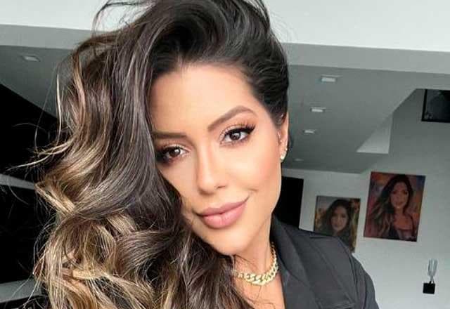 Laís Caldas faz lipo LAD e compartilha todo o processo; veja o antes e ...