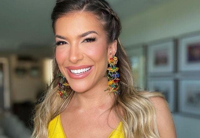 Lore Improta diz ter dificuldade em aceitar a idade que tem: "Não ...